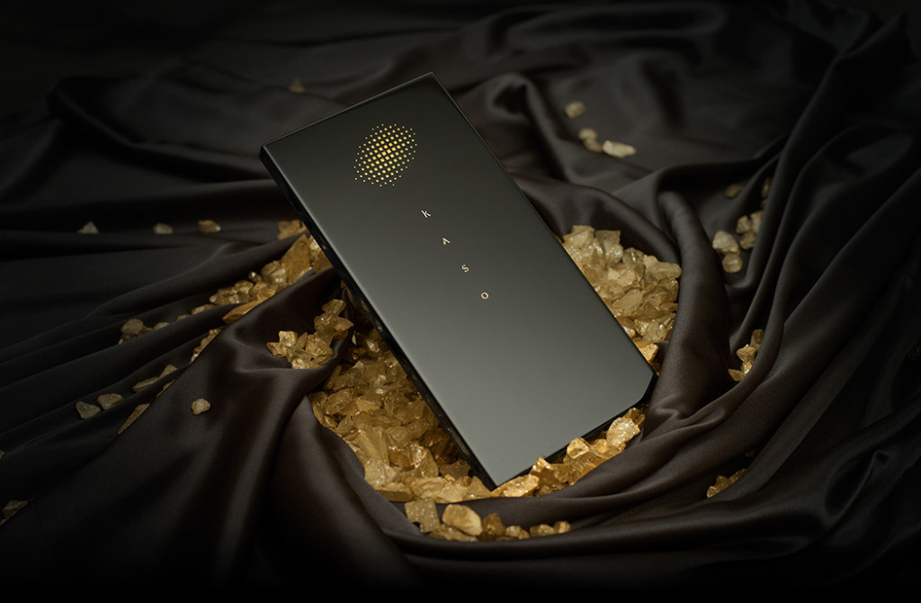 Kaso is a Beautiful Luxury Phone Made of Gold and Satin - Concept Phones