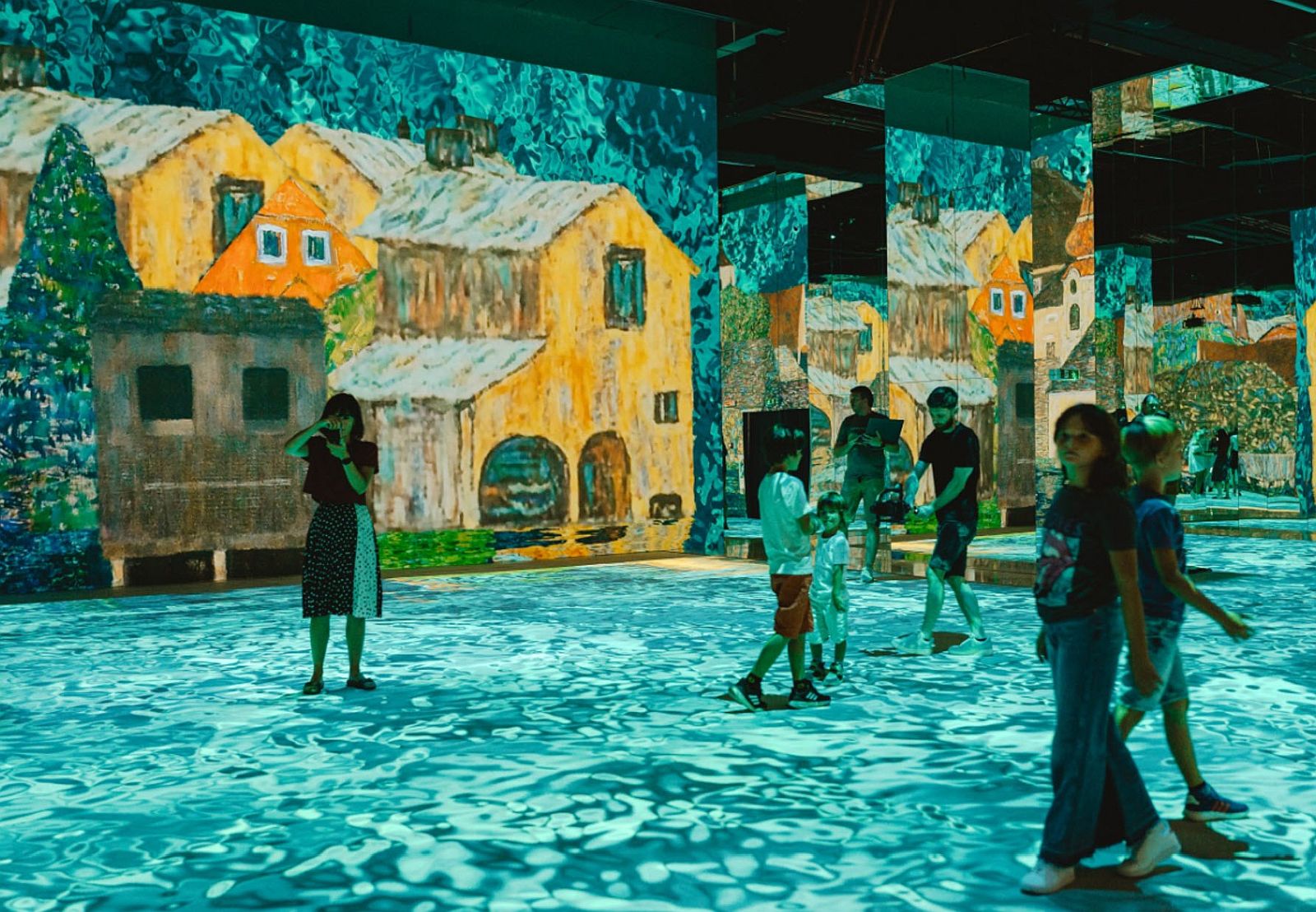 How Virtual Reality Enhances Artistic Creativity